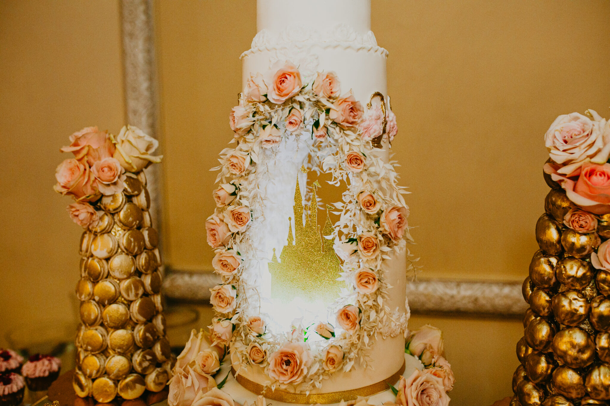Sweet things: 36 amazing cakes and desserts - Today's Bride